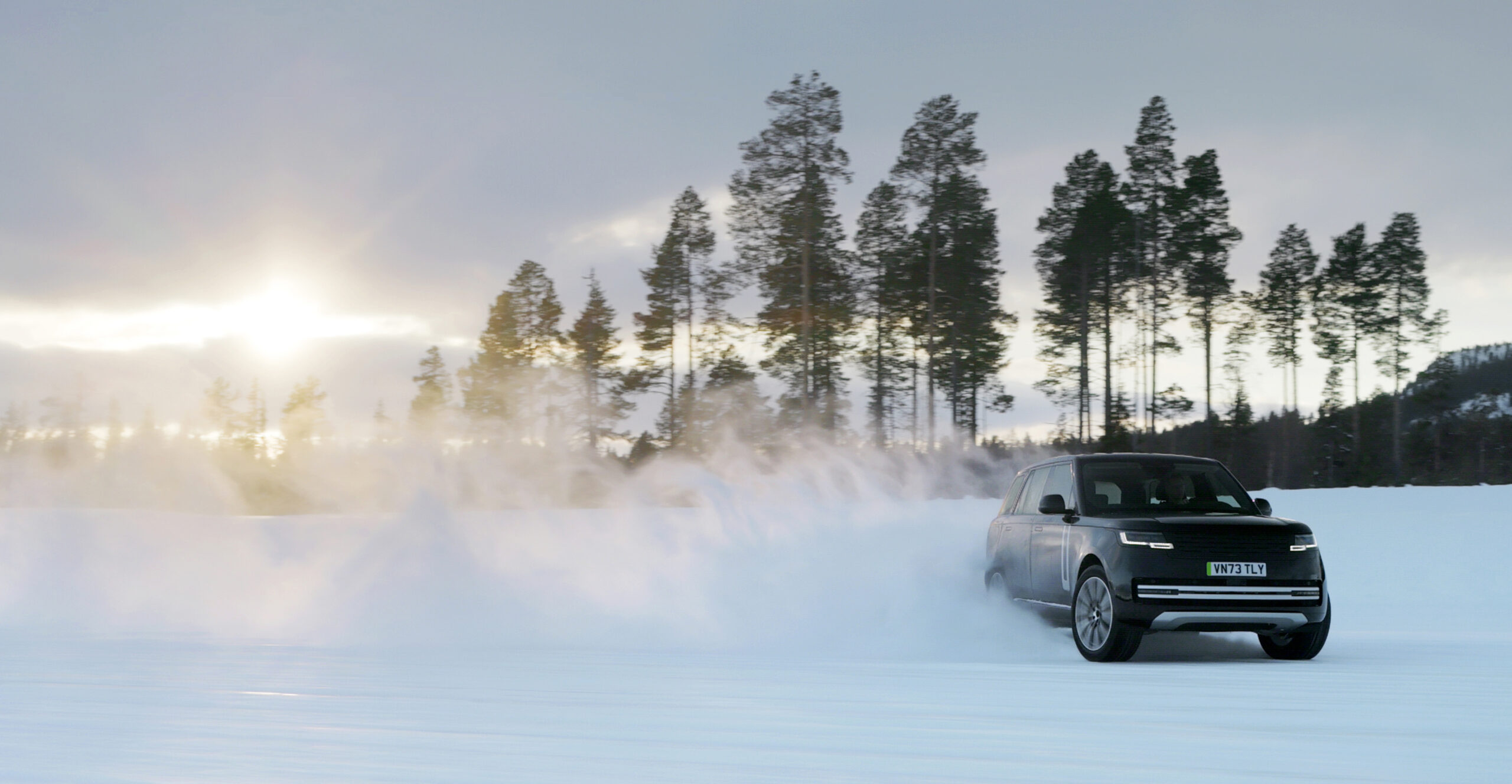 Prototypes Range Rover Electric getest onder extreme omstandigheden ...
