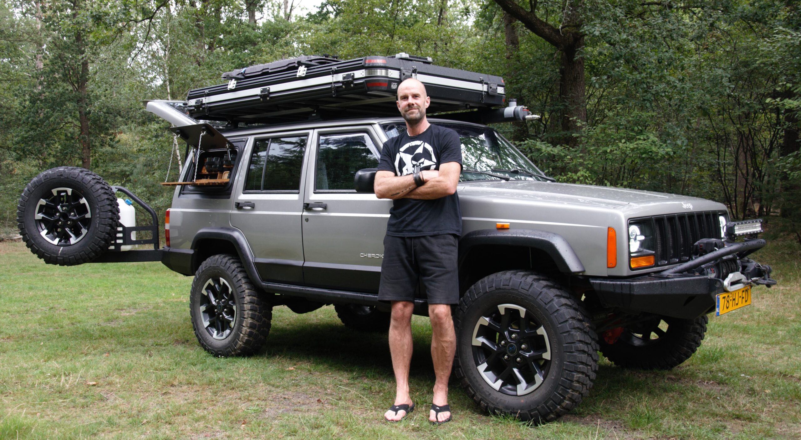 Van werkpaard tot thuisbasis: de Cherokee van René Leijen - 4WD Magazine